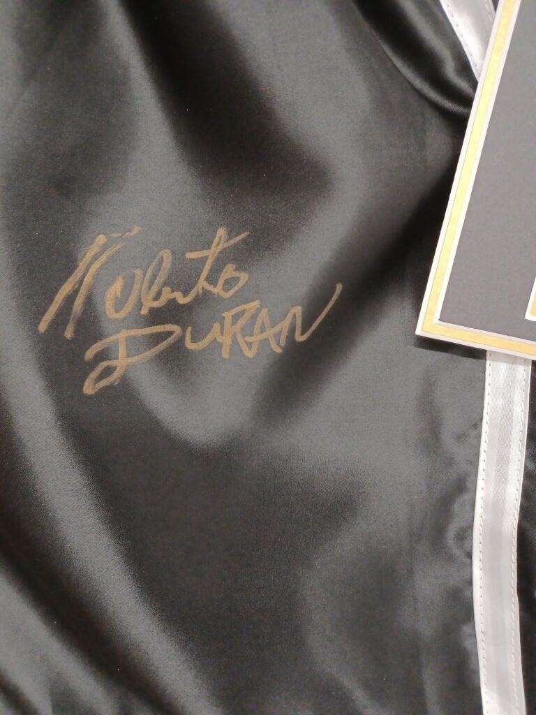 Roberto Duran Signed Boxing Shorts – Signed Memorabila Shop