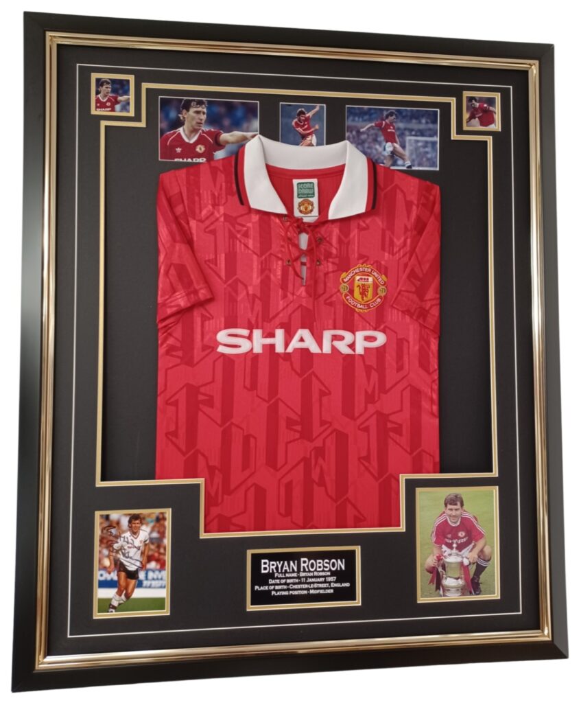 Bryan Robson of Manchester United Signed Picture with Shirt – Signed ...