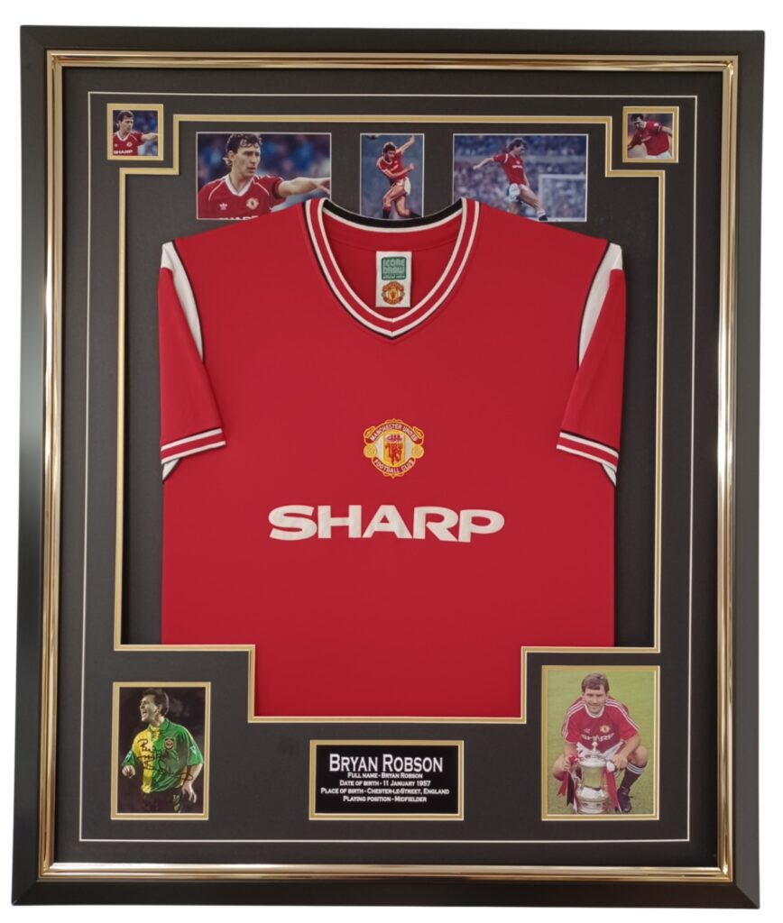 Bryan Robson of Manchester United Signed Picture with Shirt | Signed ...