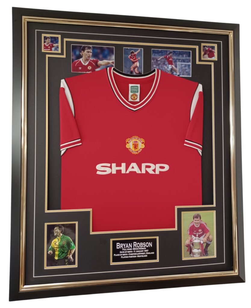 Bryan Robson of Manchester United Signed Picture with Shirt – Signed ...
