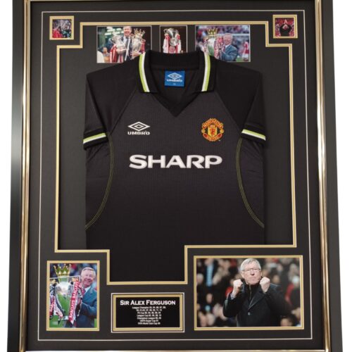 Sir Alex Ferguson Signed Photo with Shirt Display – Signed Memorabila Shop