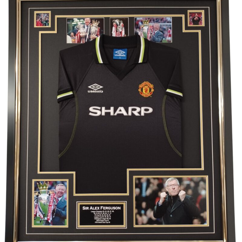 Sir Alex Ferguson Signed Photo with Shirt Display – Signed Memorabila Shop