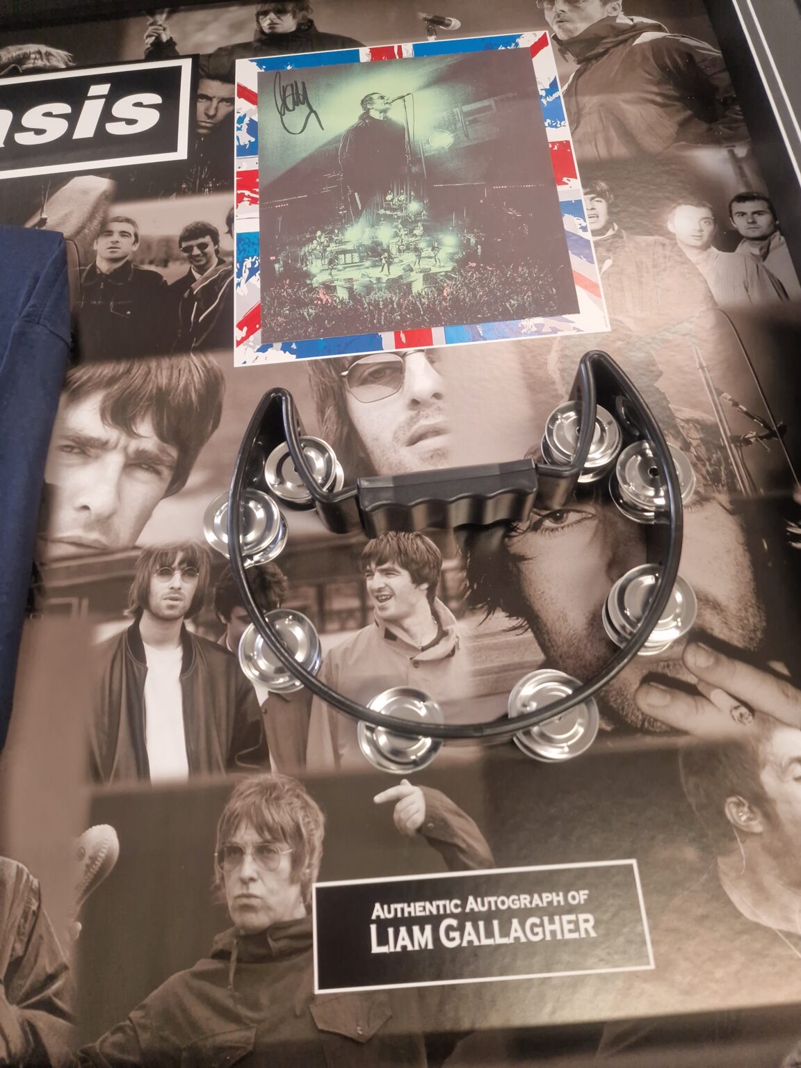 Oasis Liam Gallagher Signed Photo with Tambourine – Signed Memorabila Shop